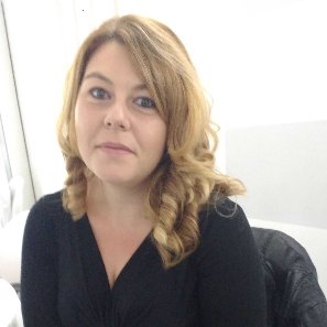 Avon | MONICA RUGGIERO