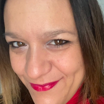 Avon | GAIA VOLPATO