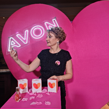 Avon | VERICA KARIC TOMASOVIC